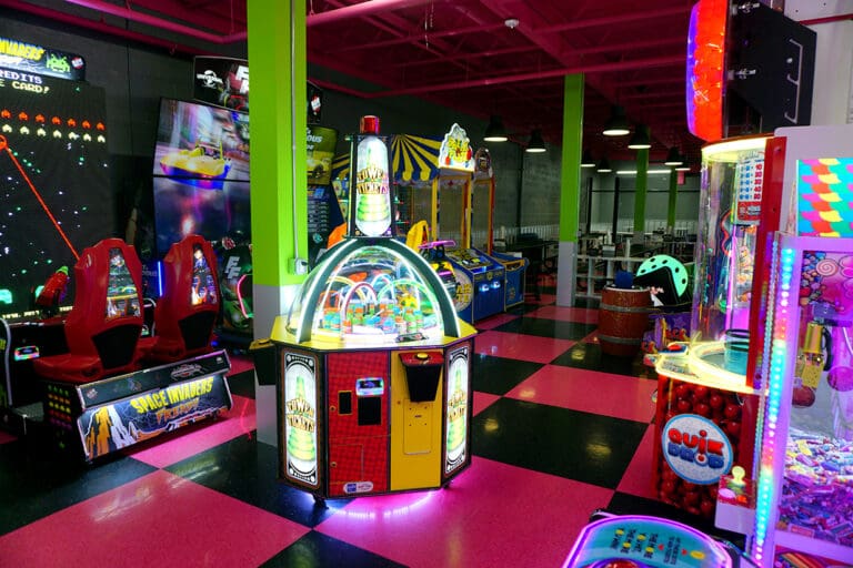 Discover the Flying Squirrel Arcade Experience - Everett, WA